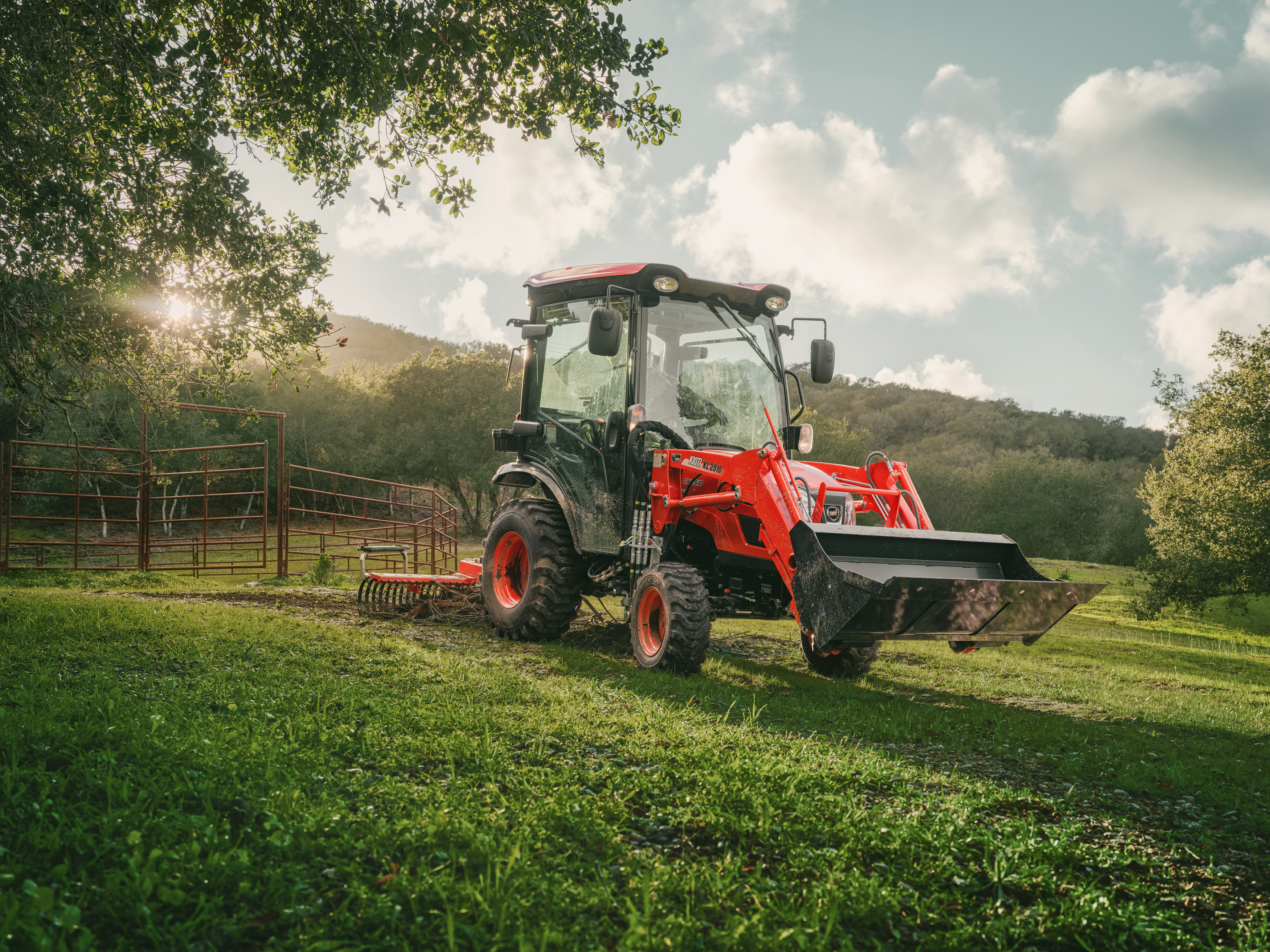 KIOTI CX2510H Cab Compact Tractor | The Best Tractors for Unmatched…