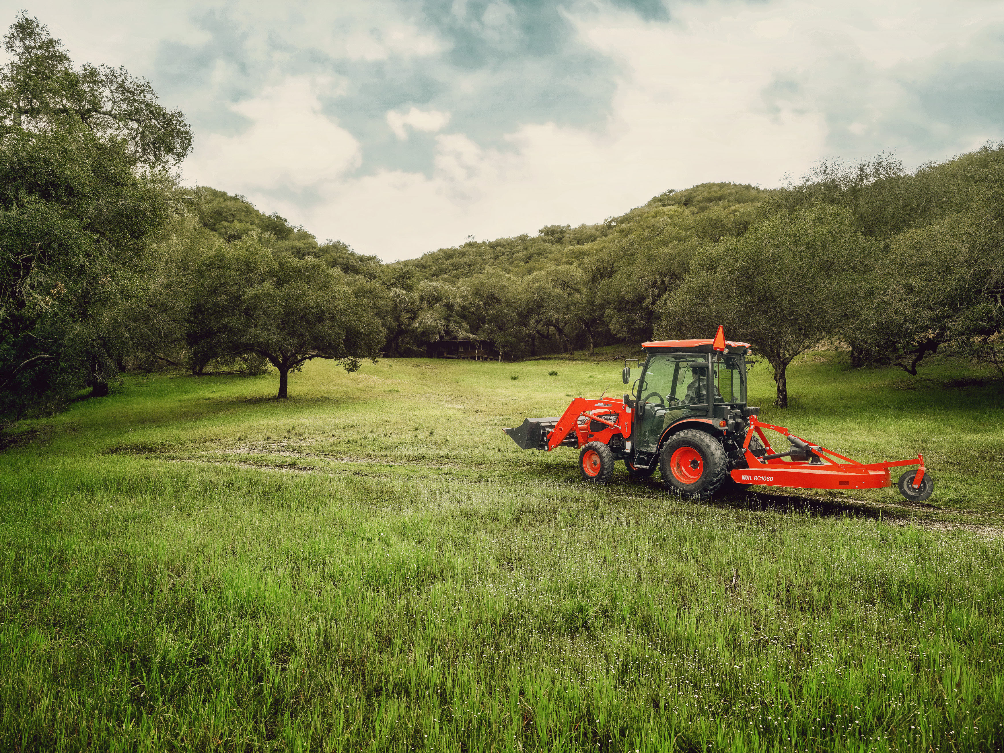 KIOTI CK2620SEH Cab Compact Tractor | The Best Tractors for Unmatched…